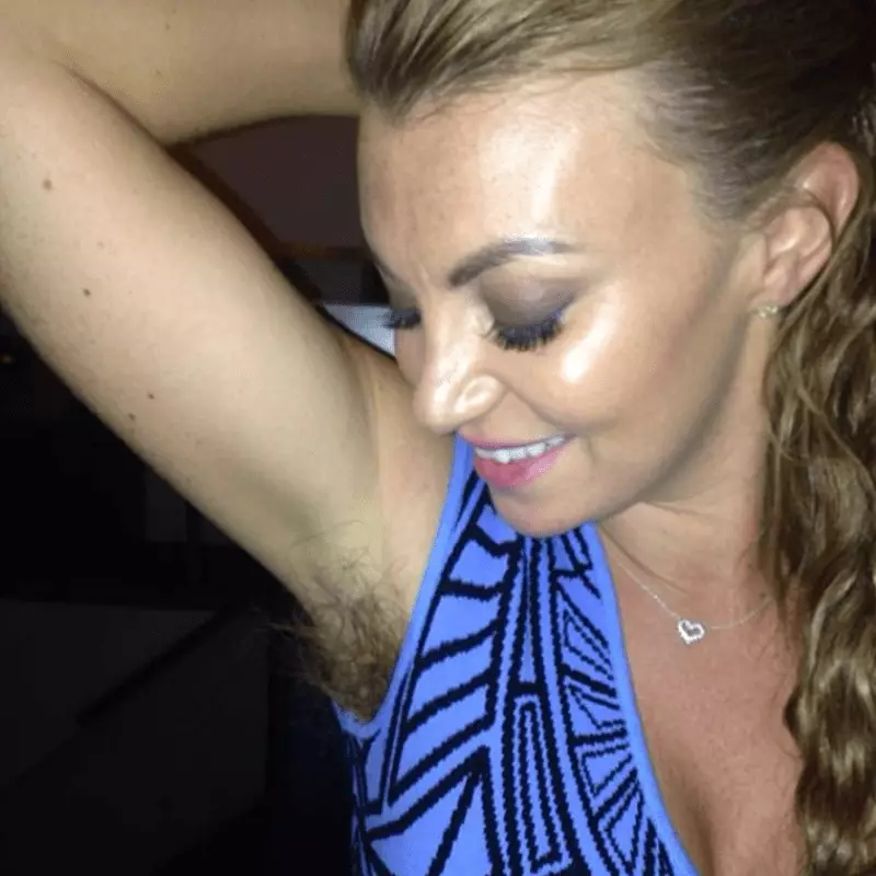 billi-mucklow-hairy-armpits