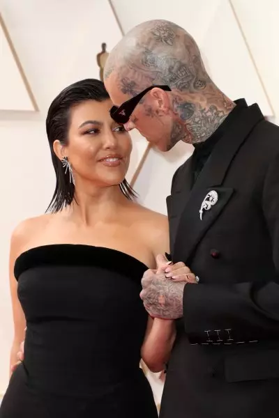 Kourtney Kardashian da Travis Barker Oscars 2022