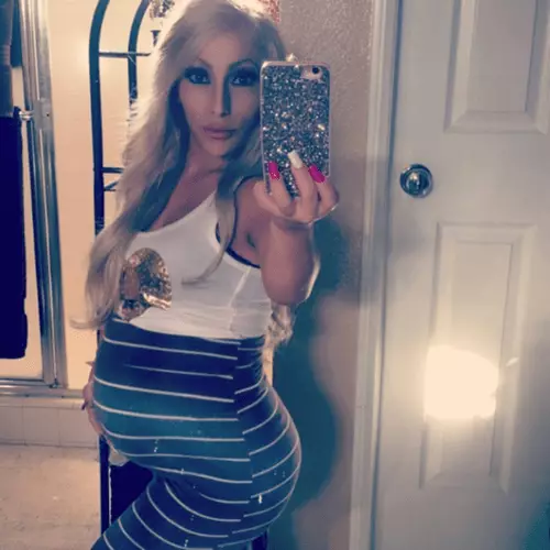 jasmine-little-women-la-buntis-baby-bump