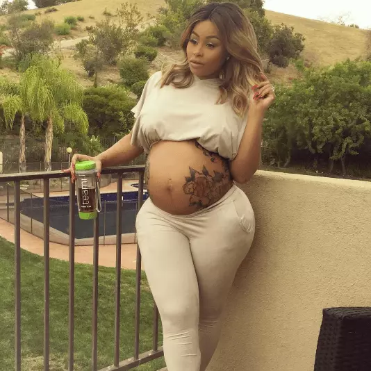 blacchyna-bump-1