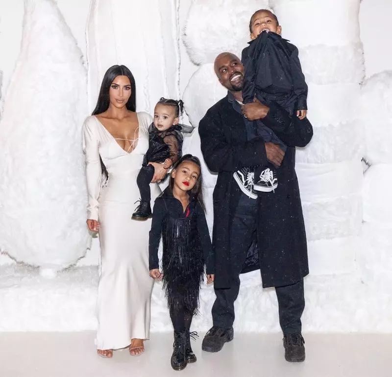 Kim Kardashian Kanye Rilata Templinio