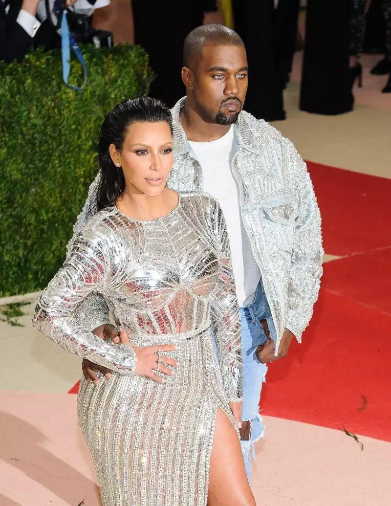 Nako ea Kim-Kardashian-Kanye-West-Relationship-Timeline