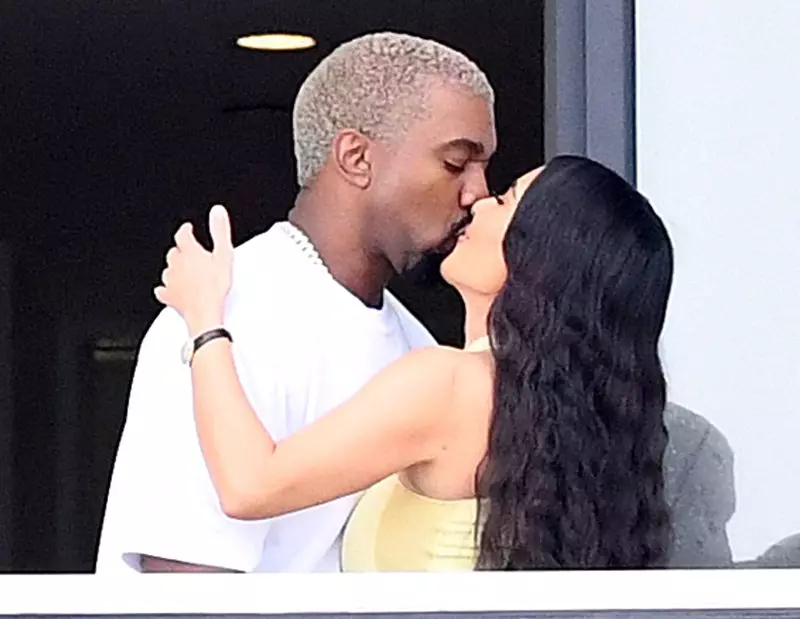 Kim Kardashian And Kanye West Monate Moments