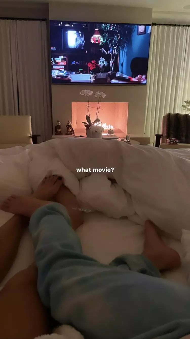 kourtney-kardashian-Chrëschtdag-snuggles