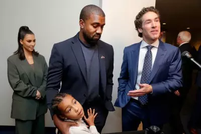 Kim Kardashian dan Kanye West Bersama Anak Perempuan North West dan Joel Osteen