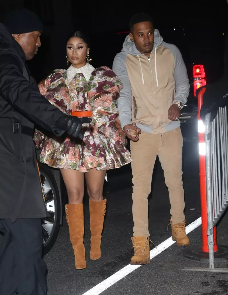 Nicki Minaj bere senarra Kenneth Pettyrekin NYFW-n