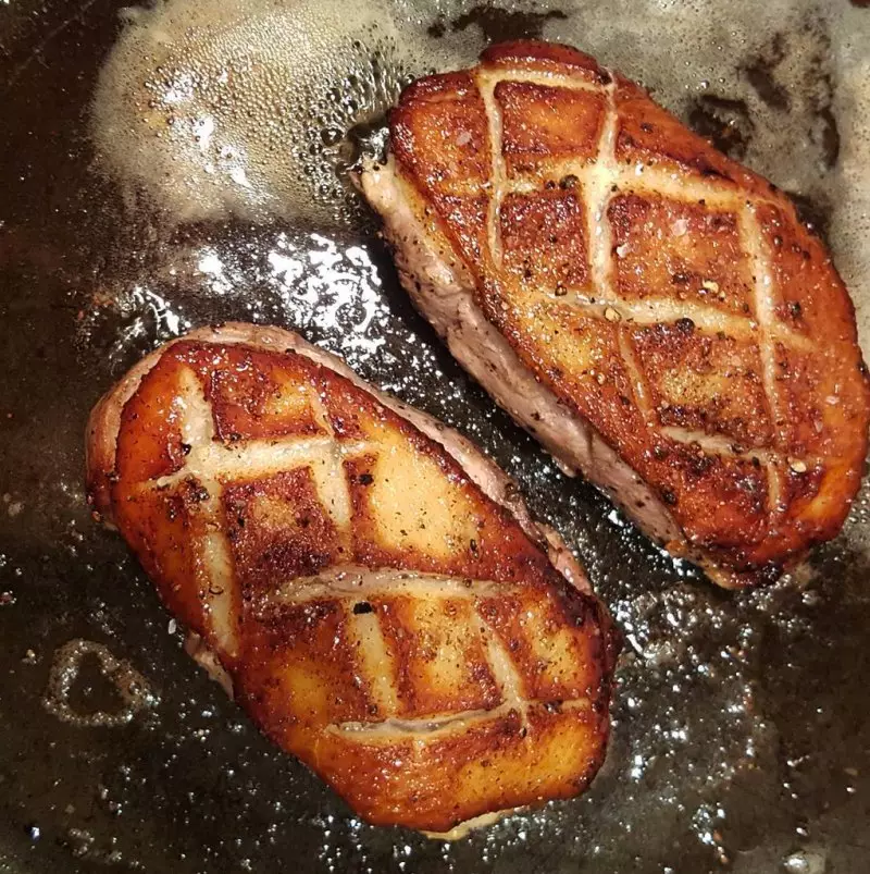 Chrissy-Teigen-Seared-Dack Breast-with-Port-and-Carry Sauce-April-2016