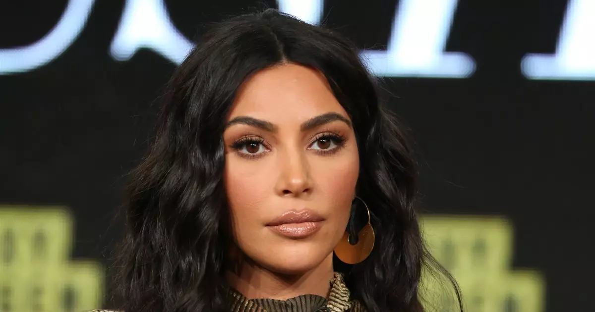 De Kim Kardashian kritt "Ënnerstëtzung" vun der Famill Am Kanye West seng Rants
