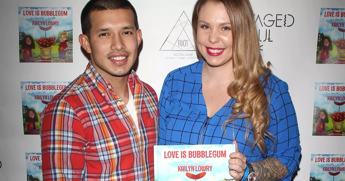 Kailyn Lowry Mbusak Kasepen Dheweke Mbalik Bareng karo Javi Marroquin - In Touch Weekly