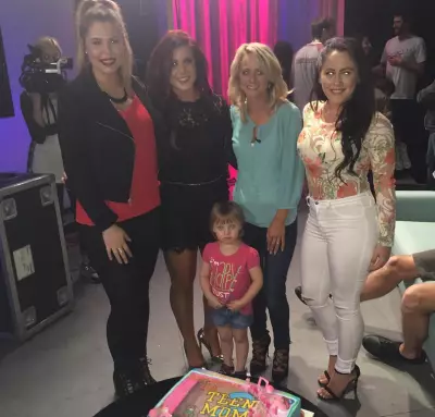 Cast 'Teen Mom 2' ap goumen ak MTV sou nouvo kontra sezon (RAPÒ) - In Touch Weekly