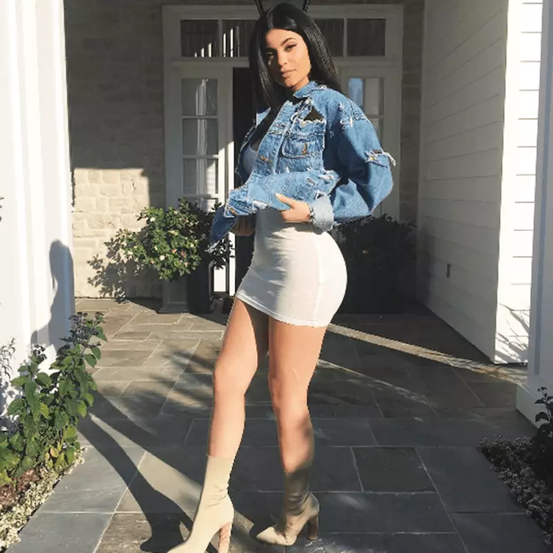 kylie-jenner-懷孕-謠言-嬰兒-instagram