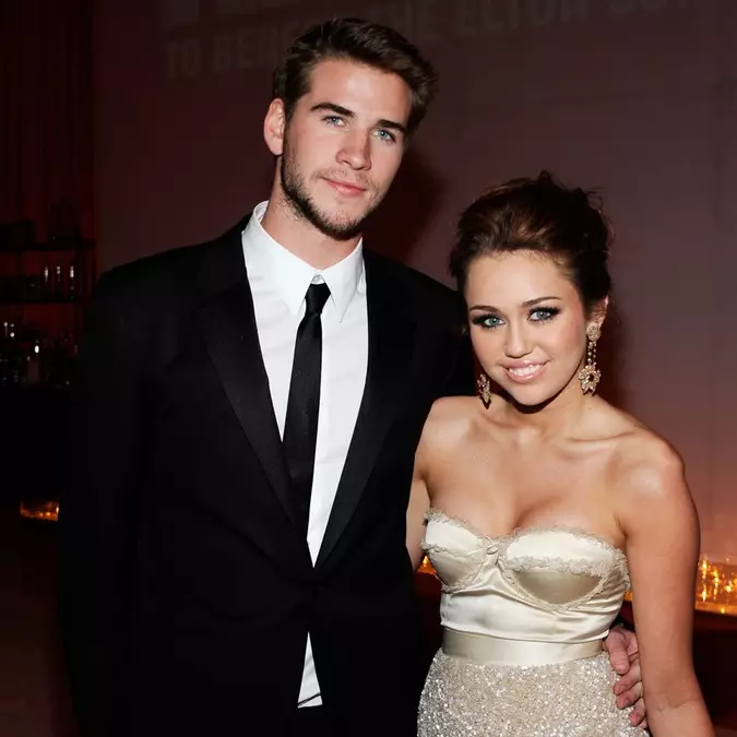 miley-cyrus-liam-hemsworth-2