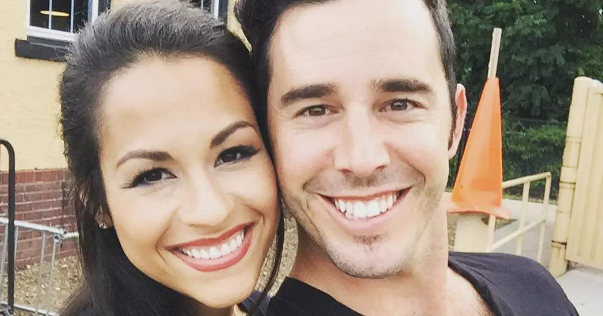 Sebini se Sieo Craig Strickland O Fumane A Shoele - In Touch Weekly