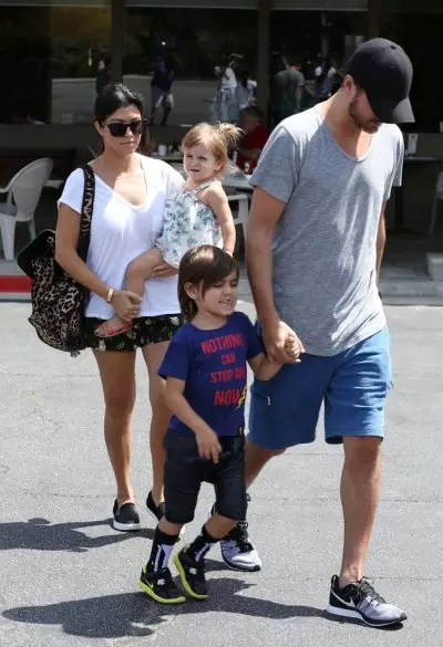 kourtney kardashian scott disick kanak-kanak