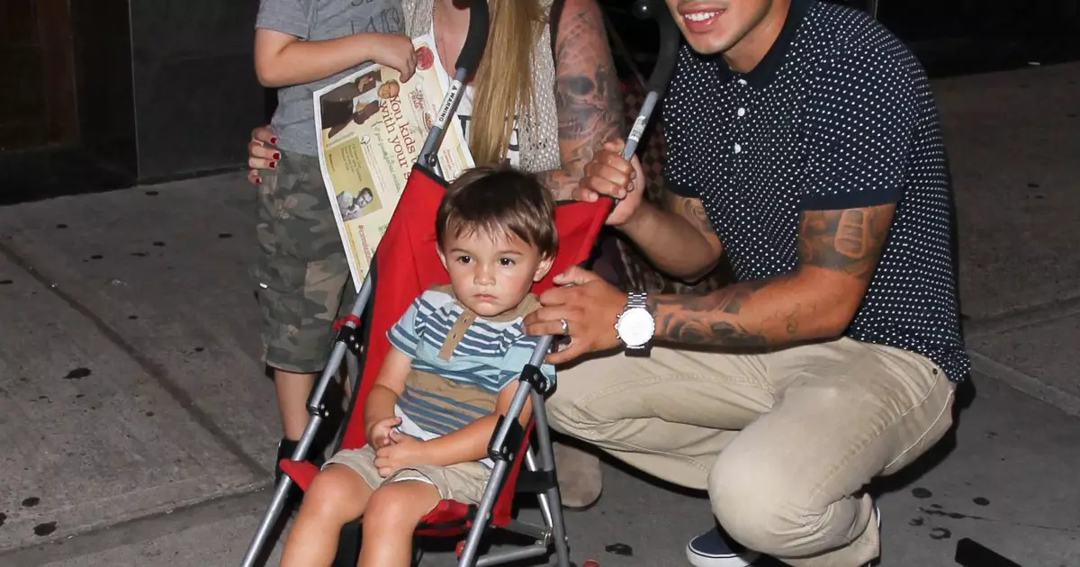 Kailyn Lowry's fiifjierrige soan Isaac is no in model - rint de baan by New York Fashion Week - In Touch Weekly