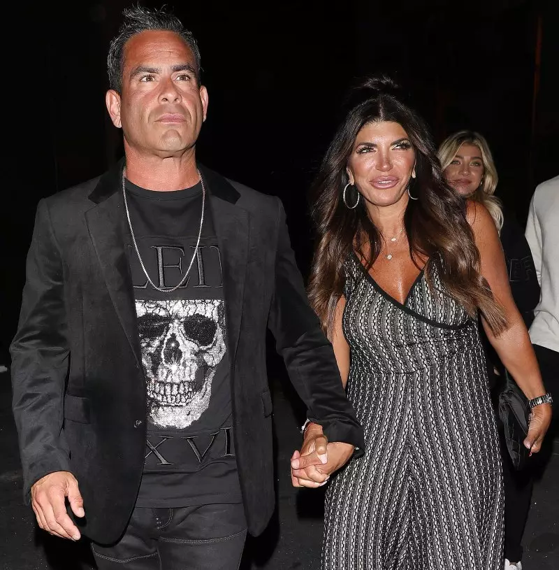 Teresa Giudice rimpelt verjaardagskus vriendje Luis Ruelas