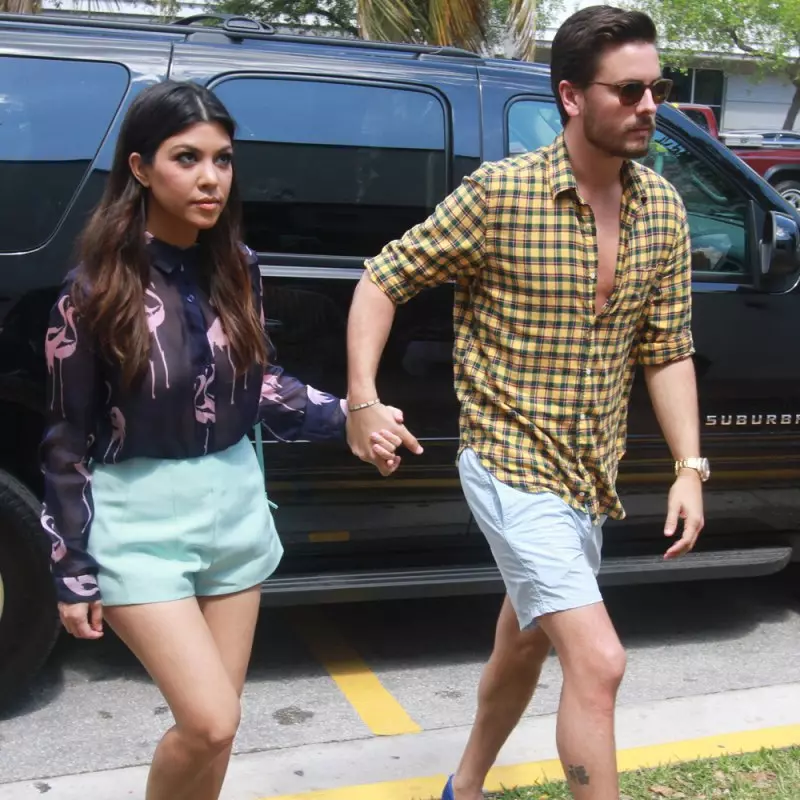 kourtney-kardashian-scott-disick