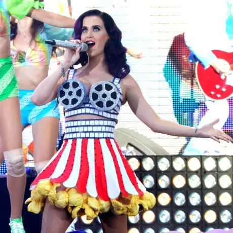 7 Inuendo Kotor Paling Hebat Katy Perry Dalam Liriknya - Mingguan In Touch
