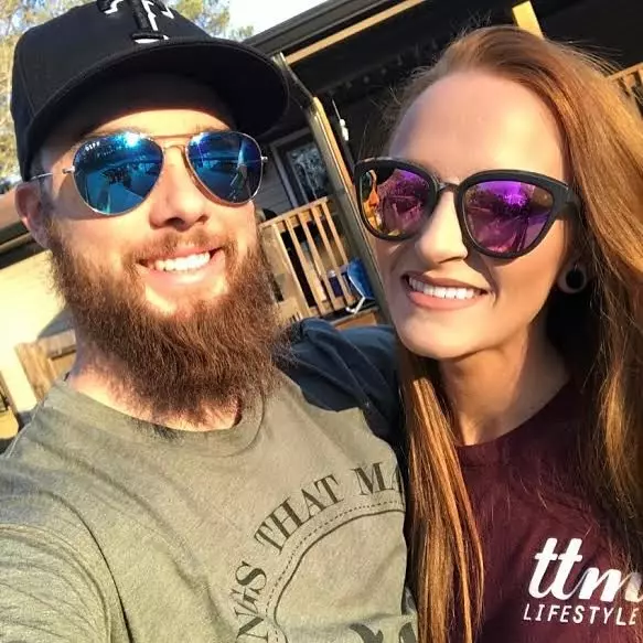 Teen Mom OG Maci Bookout ferklearret echte reden wêrom TTM Clothing Line oplost