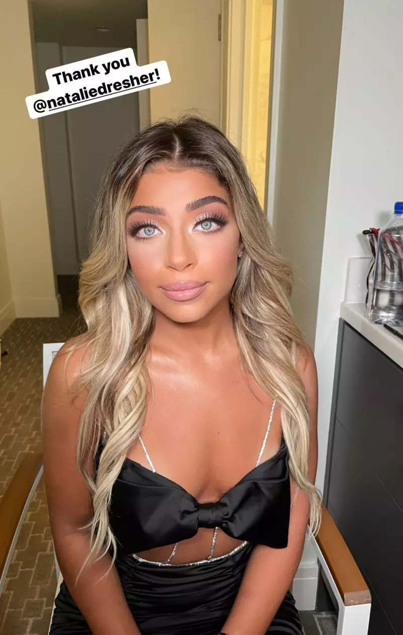 Gia Giudice 21 هين سالگره ملهائي ٿي مامي ٽريسا گيوڊائس ۽ دوستن سان گڏ ميامي ۾