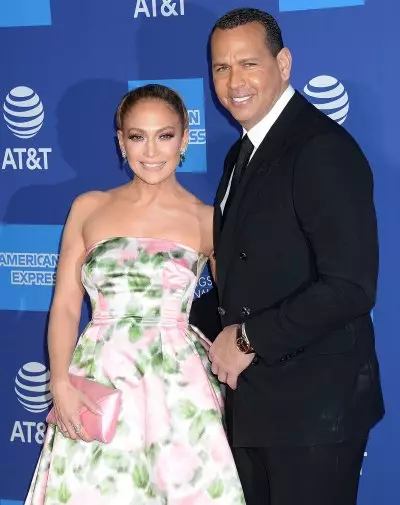 Alex Rodriguez dia namoaka tsipika kosmetika taorian'ny fisarahana tamin'i Jennifer Lopez