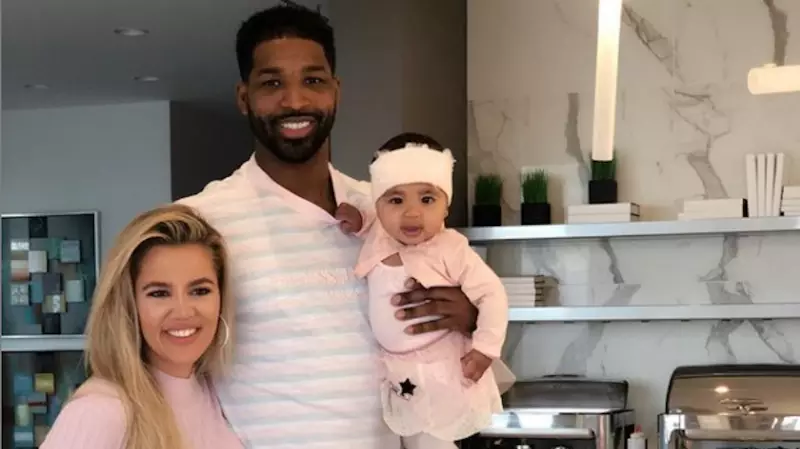 Khloe Tristan med baby True