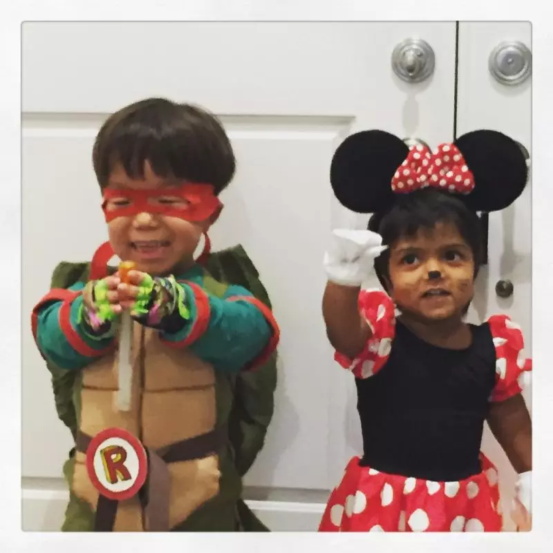 Bintang 'The Little Couple' Jen Arnold lan Bill Klein's Kids Will and Zoey's Cutest Halloween Costumes