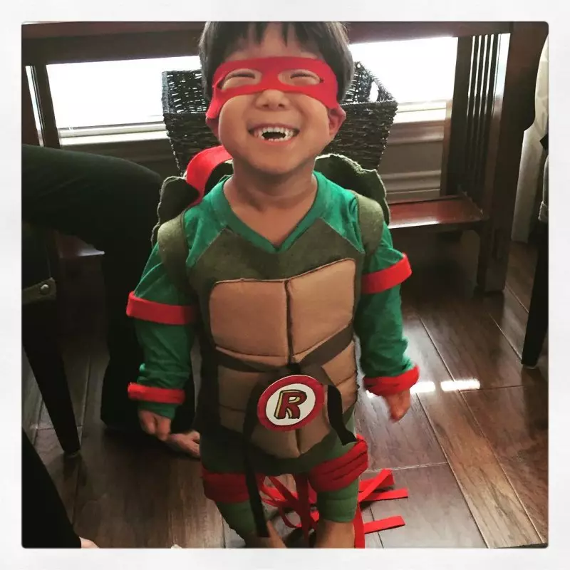 Bintang 'The Little Couple' Jen Arnold lan Bill Klein's Kids Will and Zoey's Cutest Halloween Costumes