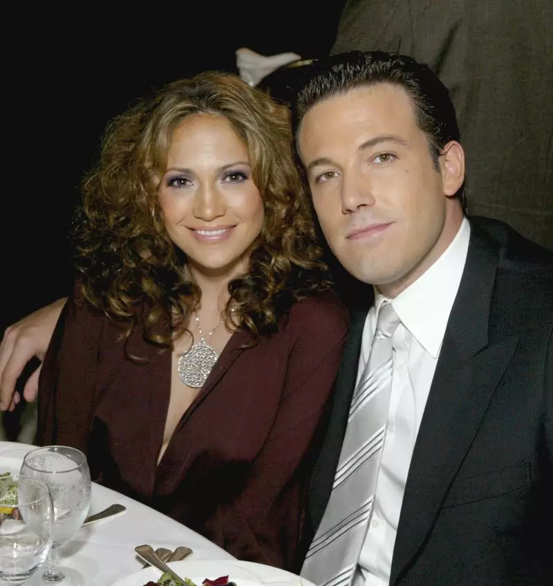 Ben Affleck နှင့် Jennifer Lopez တို့၏ ချစ်စရာအကောင်းဆုံး ဓာတ်ပုံ ၂