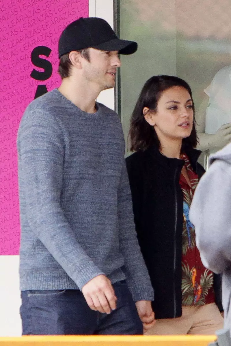 Kalandriye Relasyon Ashton Kutcher ak Mila Kunis