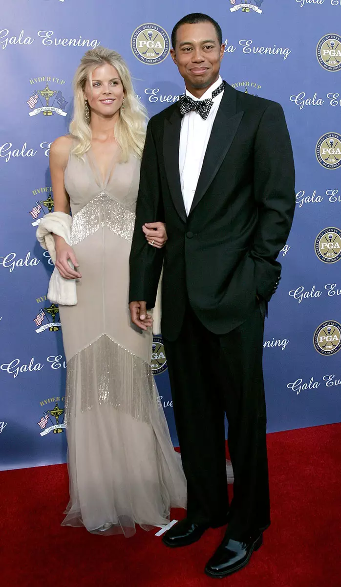 Tiger Woods i Elin Nordegren dolaze na gala utakmice 35. Ryder Cupa u dugoj haljini i crnom smokingu