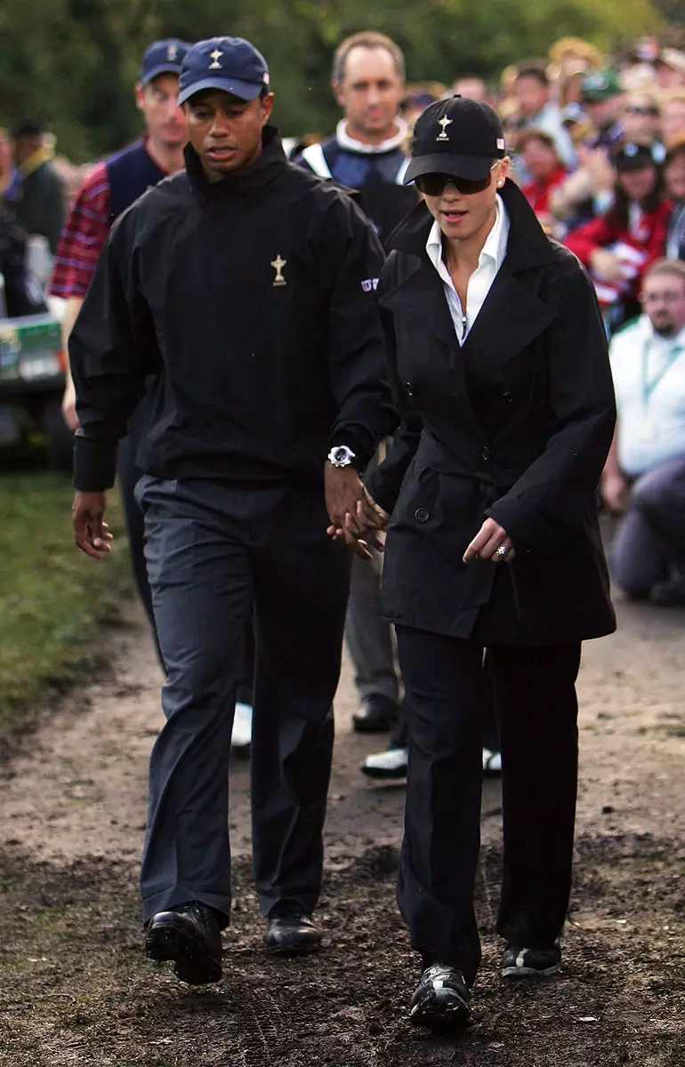 Si Tiger Woods ug Elin Nordegren Migawas sa Muddy Course Human sa Ryder Cup