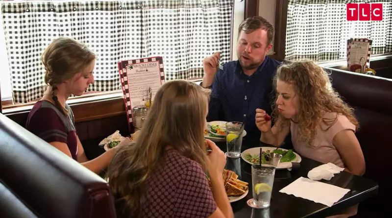 John David Duggar pwopoze Abbie Grace Burnett 1