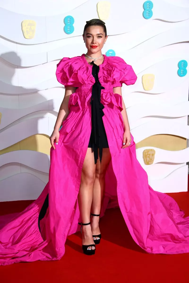 Florence Pugh en la alfombra roja de los BAFTA 2020