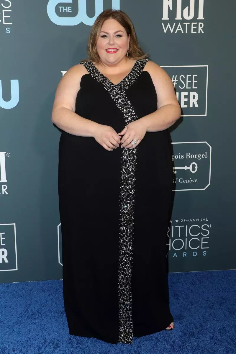 Permaidani merah pilihan pengkritik chrissy metz 2020