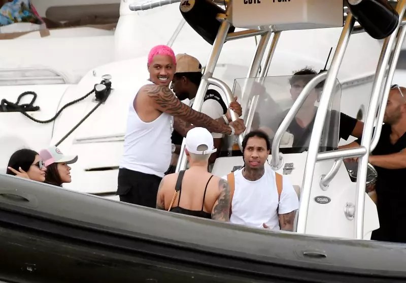 Amber Rose, AE Edwards an Tyga all On a Boat Together