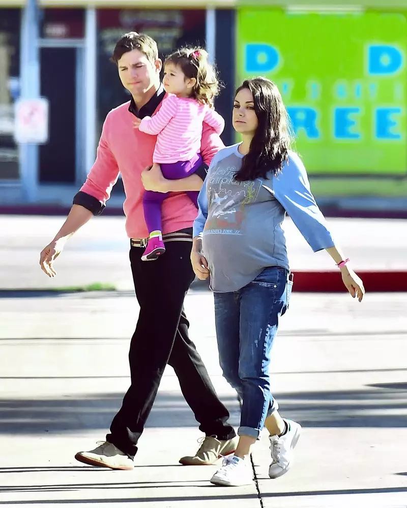 mila-kunis-ashton-kutcher-3