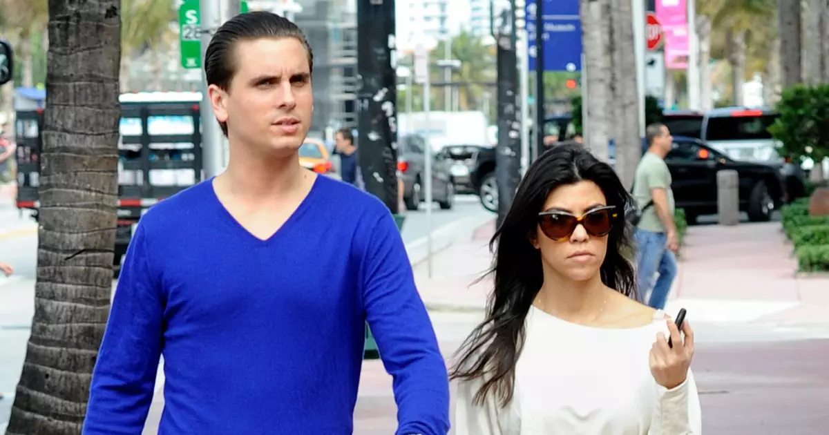 Vexa a cronoloxía das relacións de Kourtney Kardashian e Scott Disick