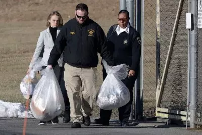 Michelle Carter saliendo de la cárcel Fotos